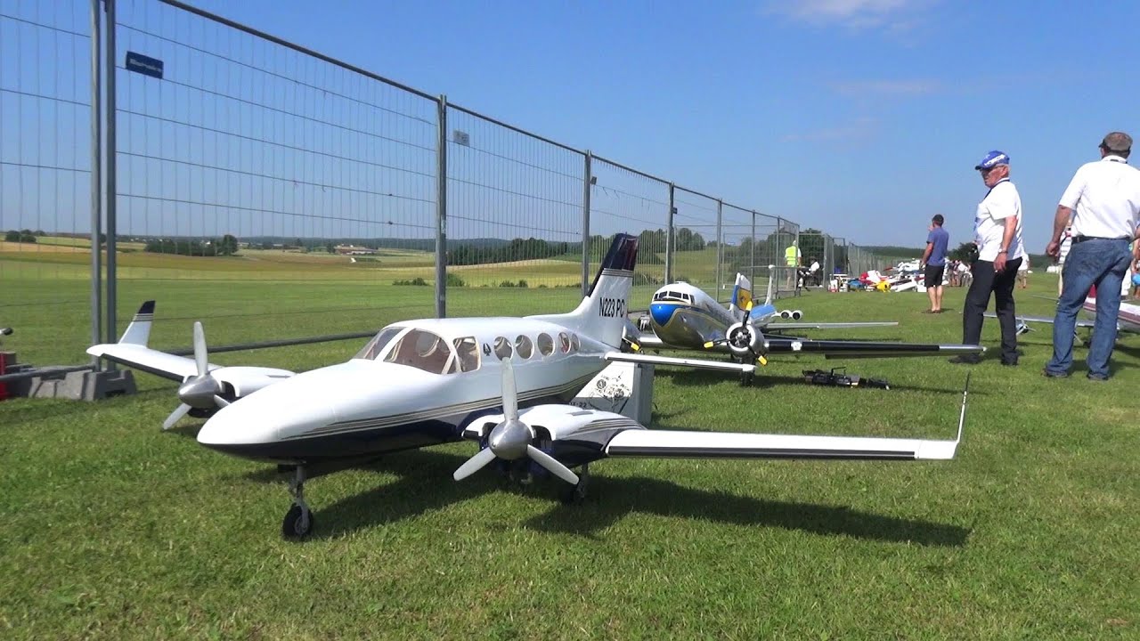 Huge Radio controlled RC Cessna 421C Golden Eagle Serie Scale Model ...