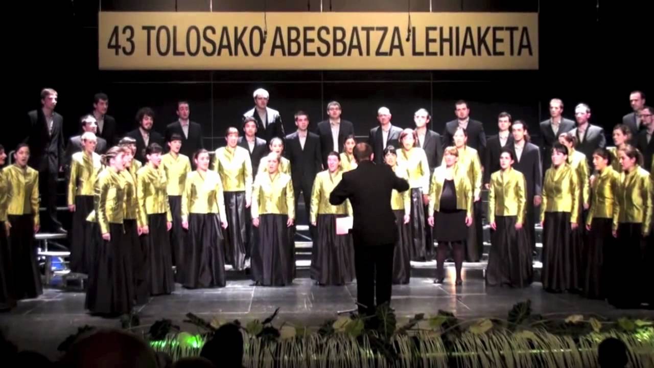 Landarbaso Abesbatza - Kalejs Kala Debesis (S. Mence).mov - YouTube