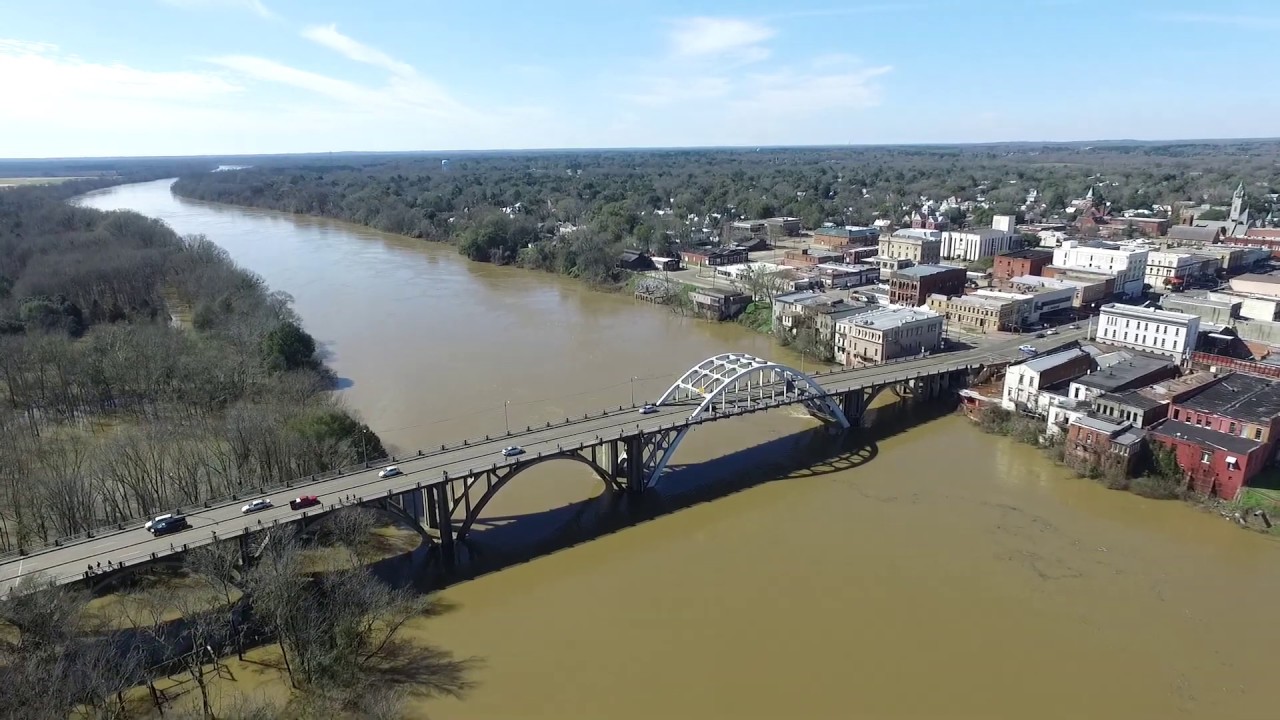 High water on the Alabama River. Selma, AL. - YouTube