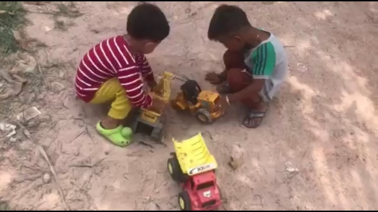 Meet two smart kids - YouTube