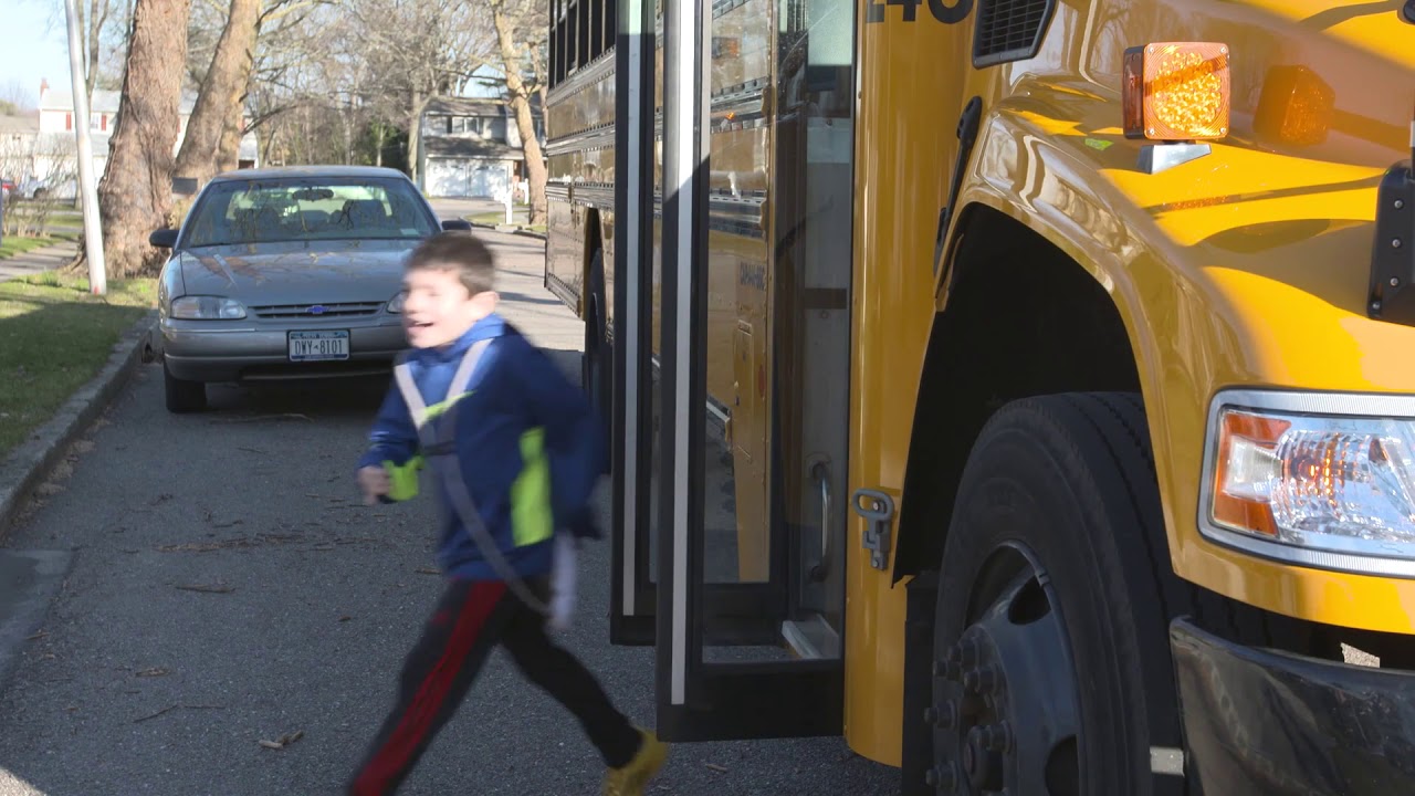 Suffolk Transportation Service - Here Comes the Bus app - YouTube