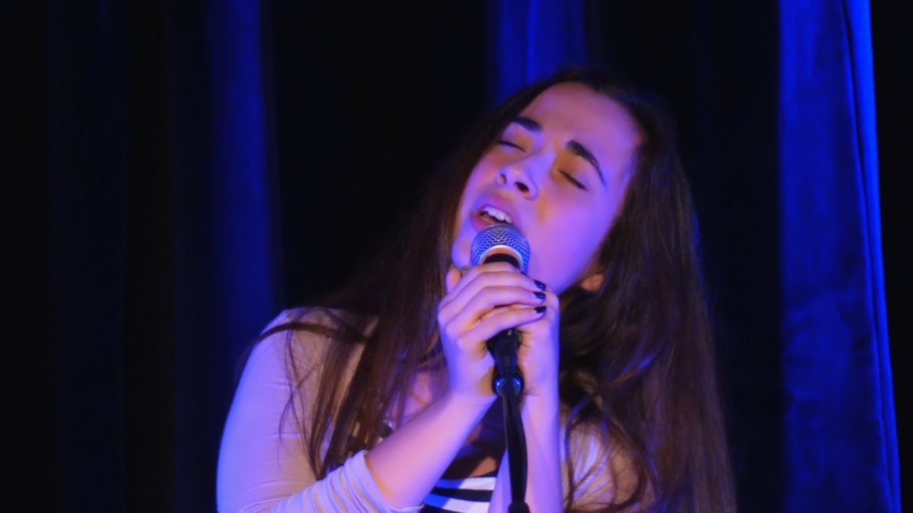 Victoria Matos | LA VOIX Expo Rive-Nord 2017 - YouTube