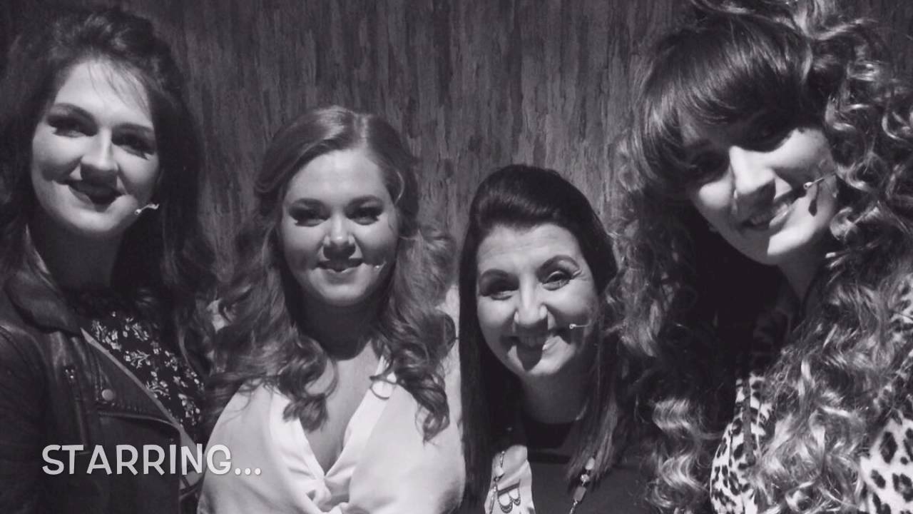 GIRLS NIGHT OOT! - YouTube