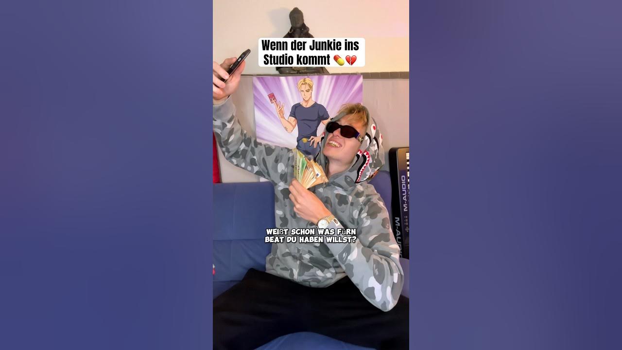 Wenn der Junkie Rapper ins Studio kommt #deutschrap #studio #deep - YouTube