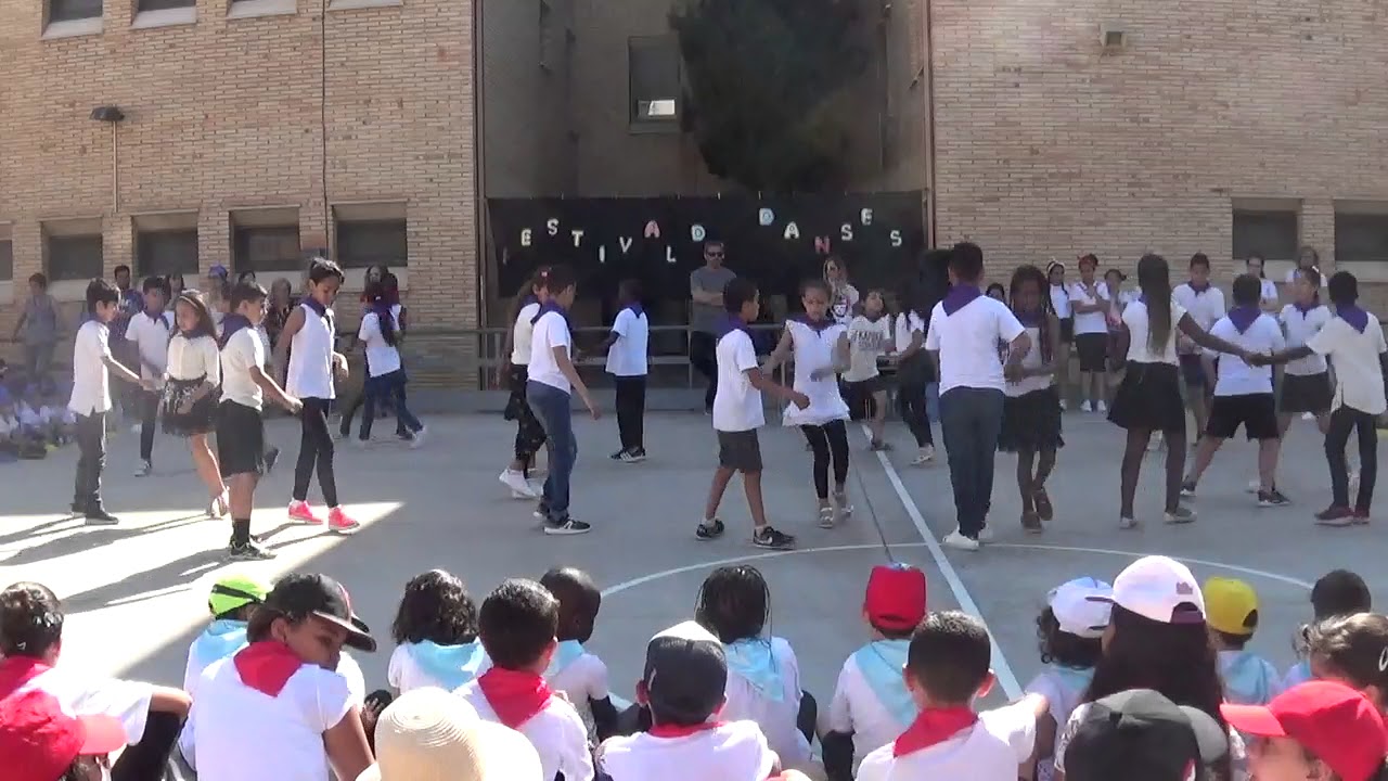 DANSES 2018 3erB - YouTube