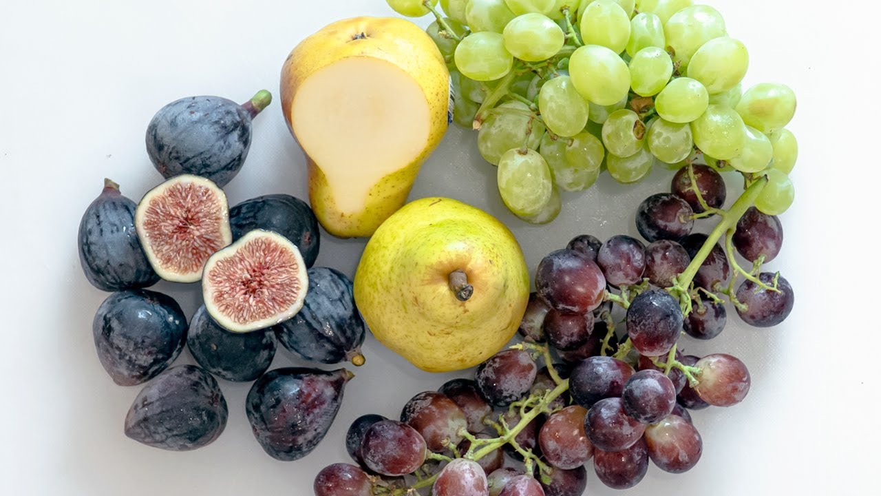 Peak season Organic Grapes! And, do You Dig the FIG? - YouTube