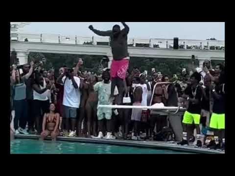 Rick Ross Knees Give Out on Diving Board - YouTube
