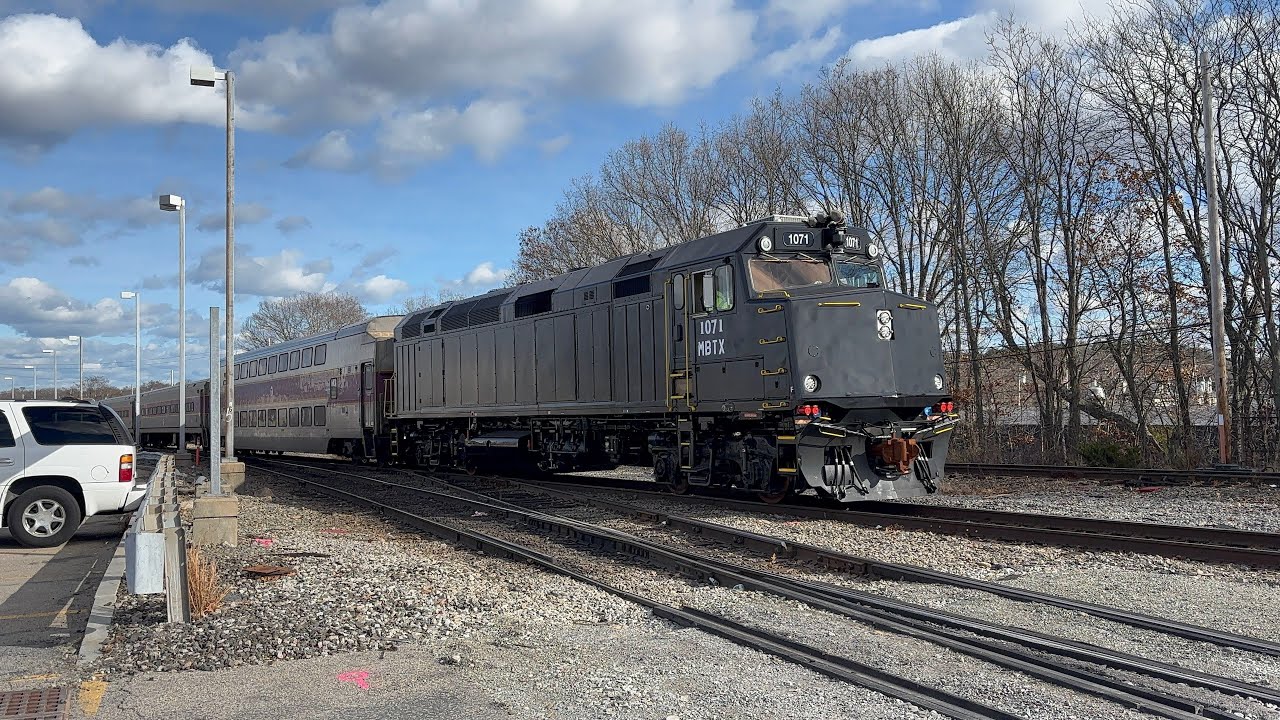 MBTA’s new F40PH 3C 1071 doing its test run in Readville MA! - YouTube