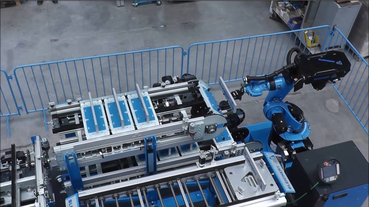 Accumulating Pallet Conveyor with Transfering - YouTube