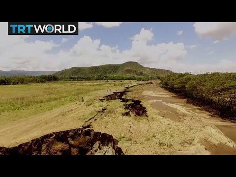Kenya Rift Valley: Huge cracks damage roads, farmland - YouTube