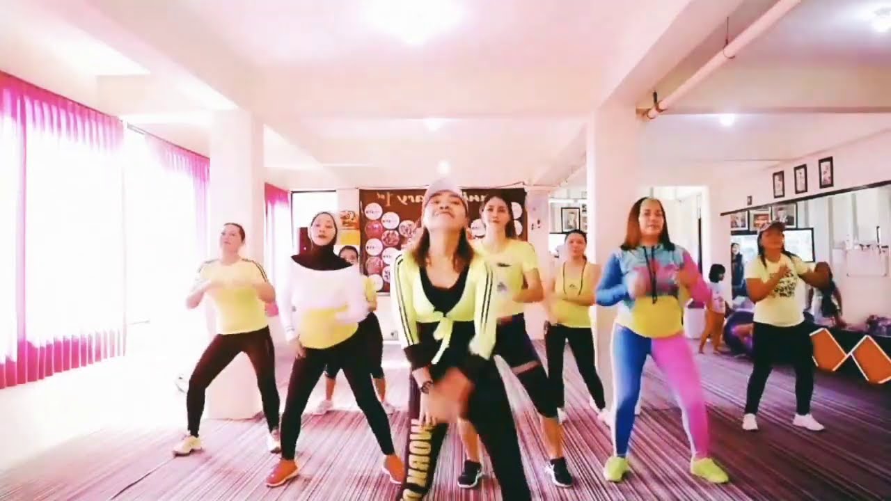DJ TIK TOK VIRAL_KAMU_KETERLALUAN#ZUMBA#SENAM KREASI# - YouTube
