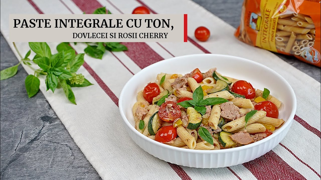 Paste integrale cu ton, dovlecei și roșii. Rețetă gustoasă și sănatoasă ...
