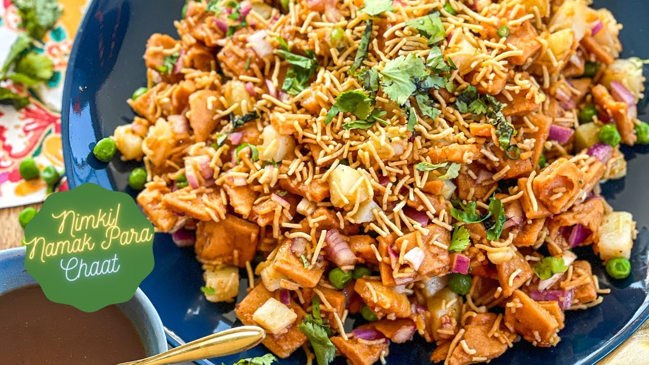 Nimki/Namak para Chaat- A different chaat that is sweet, tangy with a ...