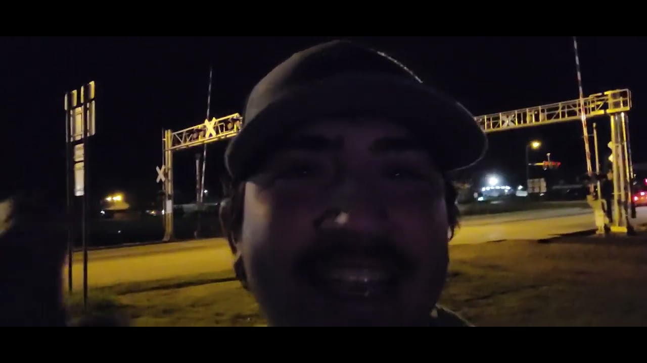 DeQueen And Eastern railroad Broken Bow Oklahoma GP40-2 Engines 2903 D ...