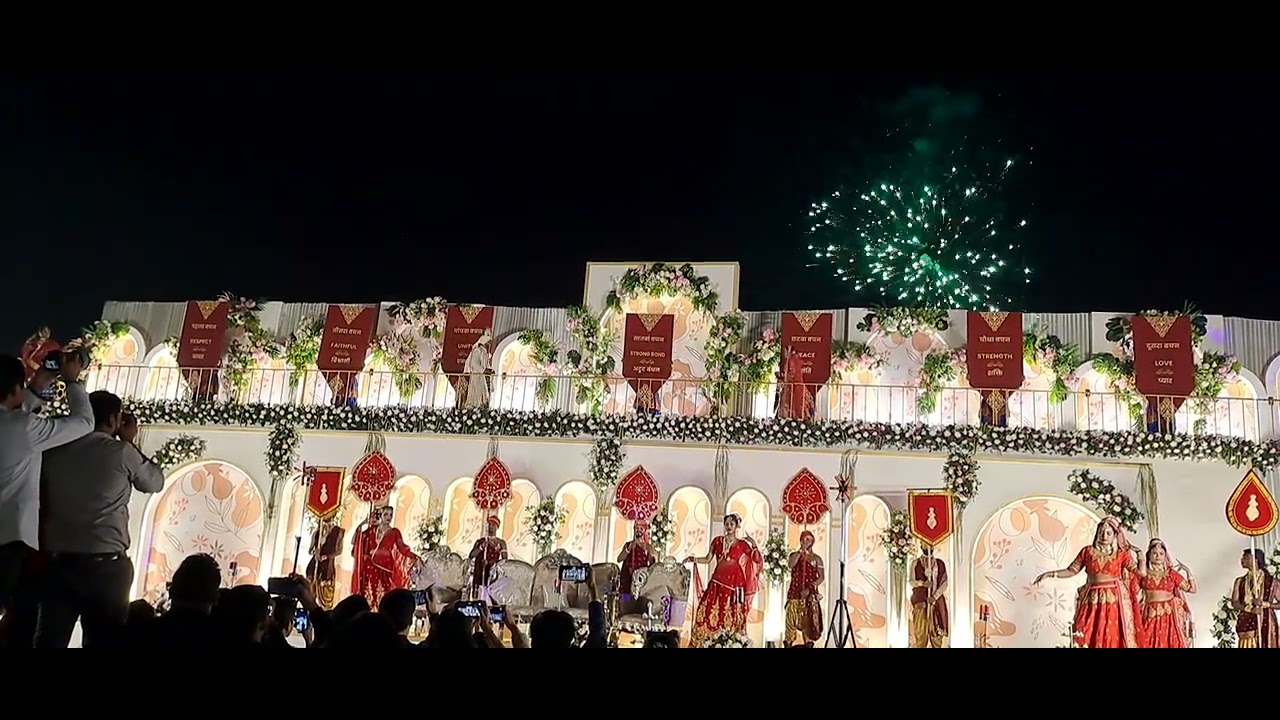 Saat Vachan Bride and Groom Entry - YouTube