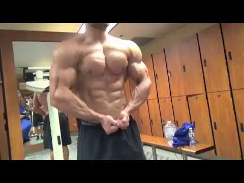 Ryan Terry the perfect physique flexing - YouTube
