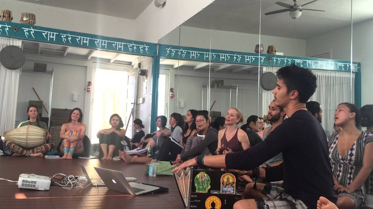 Veda Yoga Kirtan - Alex Kumi Taylor Vasu - YouTube