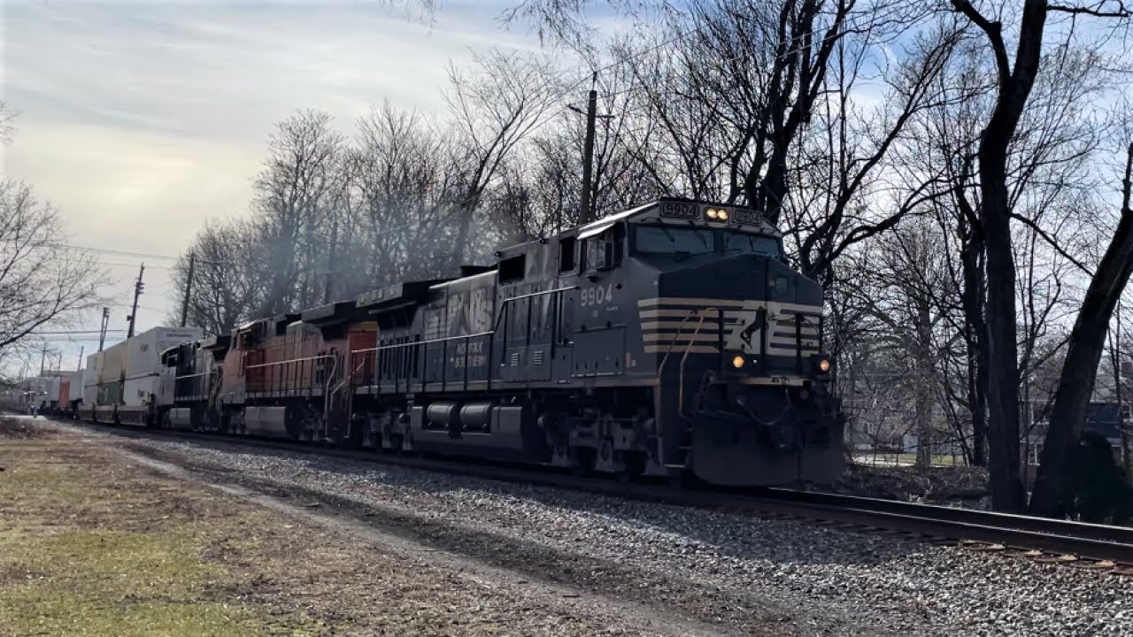 CSX River Sub Trains (2/1-14/23) - YouTube
