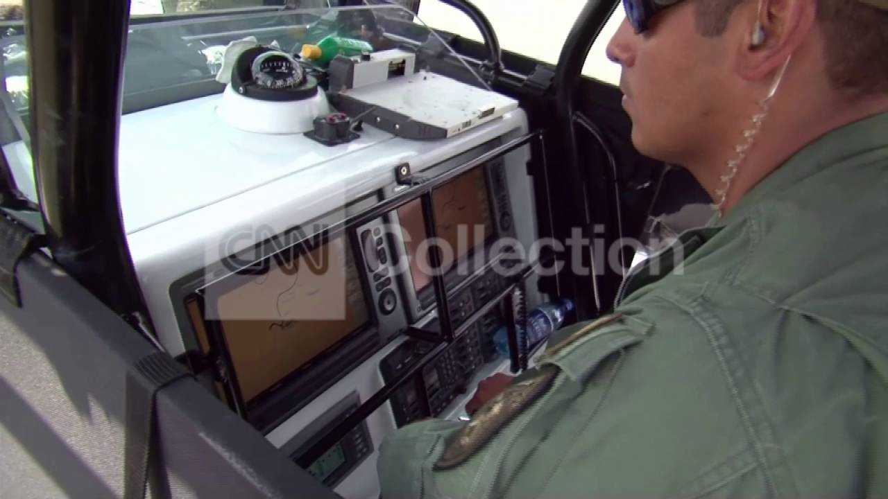 TX DPS PATROL ALONG BORDER IN WATER - YouTube