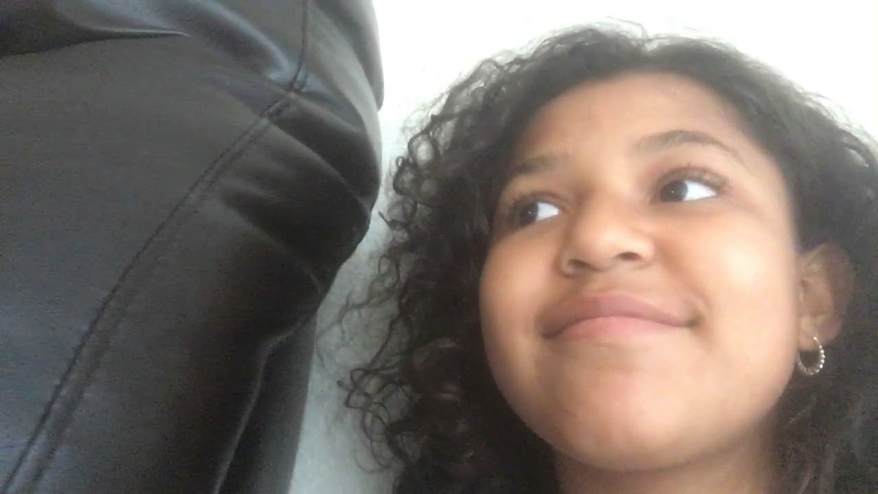 Mimi Miranda sing THEY SEE ME ROLLING 🍔 - YouTube