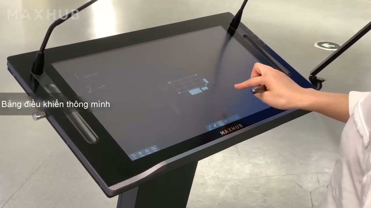 MAXHUB Integrated LED Wall & MAXHUB Smart Lectern - YouTube