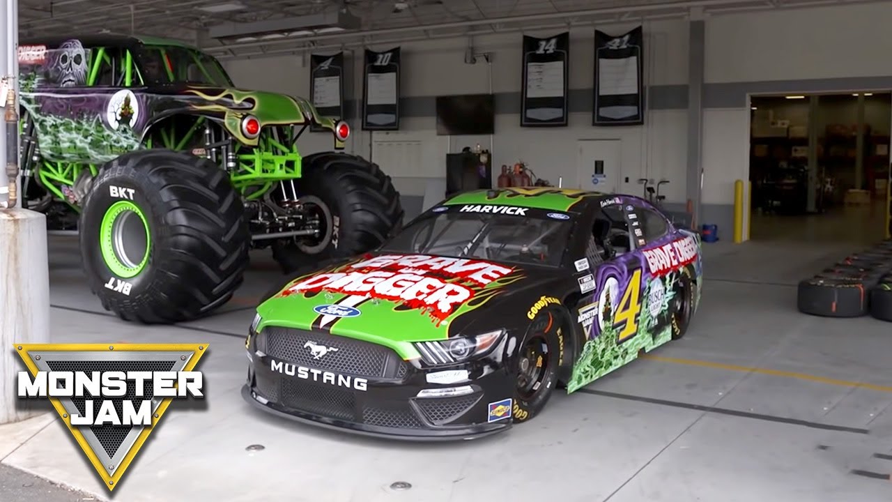 Monster Jam Grave Digger #4 Nascar REVEAL | Monster Jam - YouTube