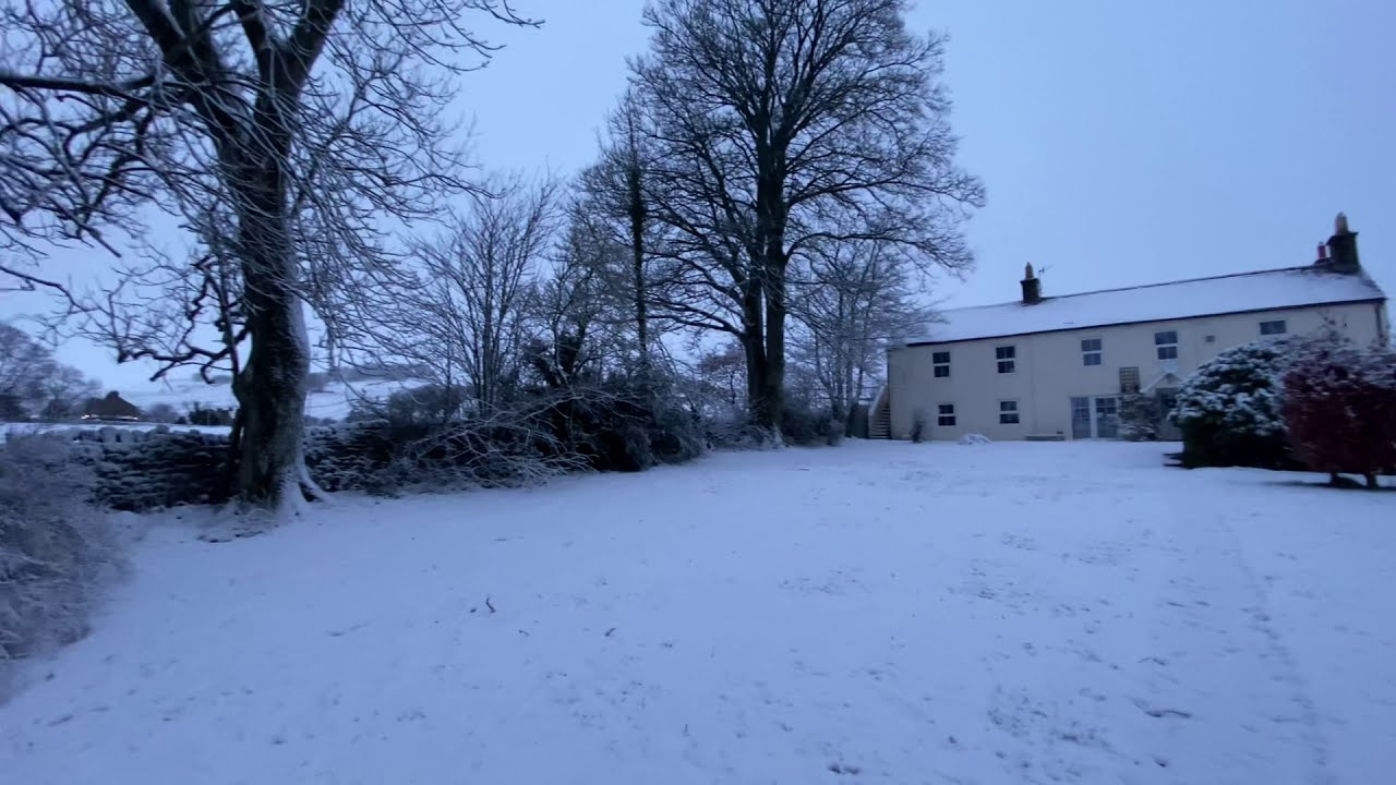 A snowy Mark Close Farmhouse - YouTube