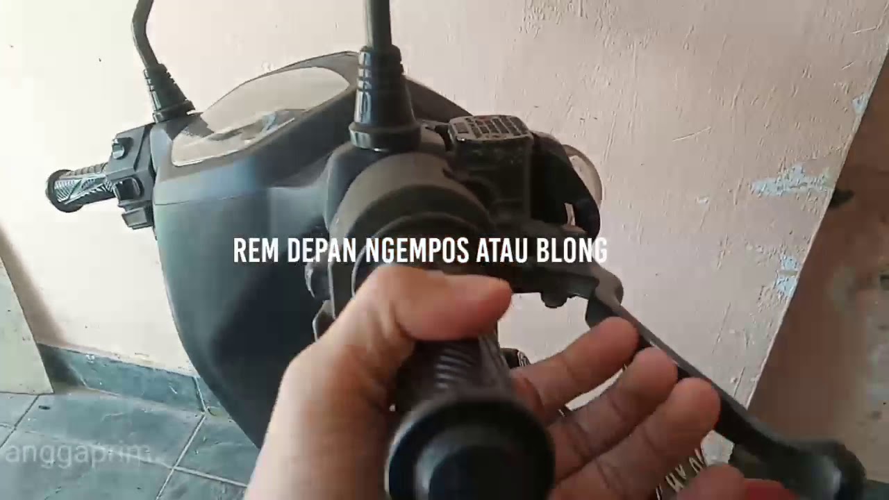 Rem Depan Ngempos || Ganti Master Rem - YouTube