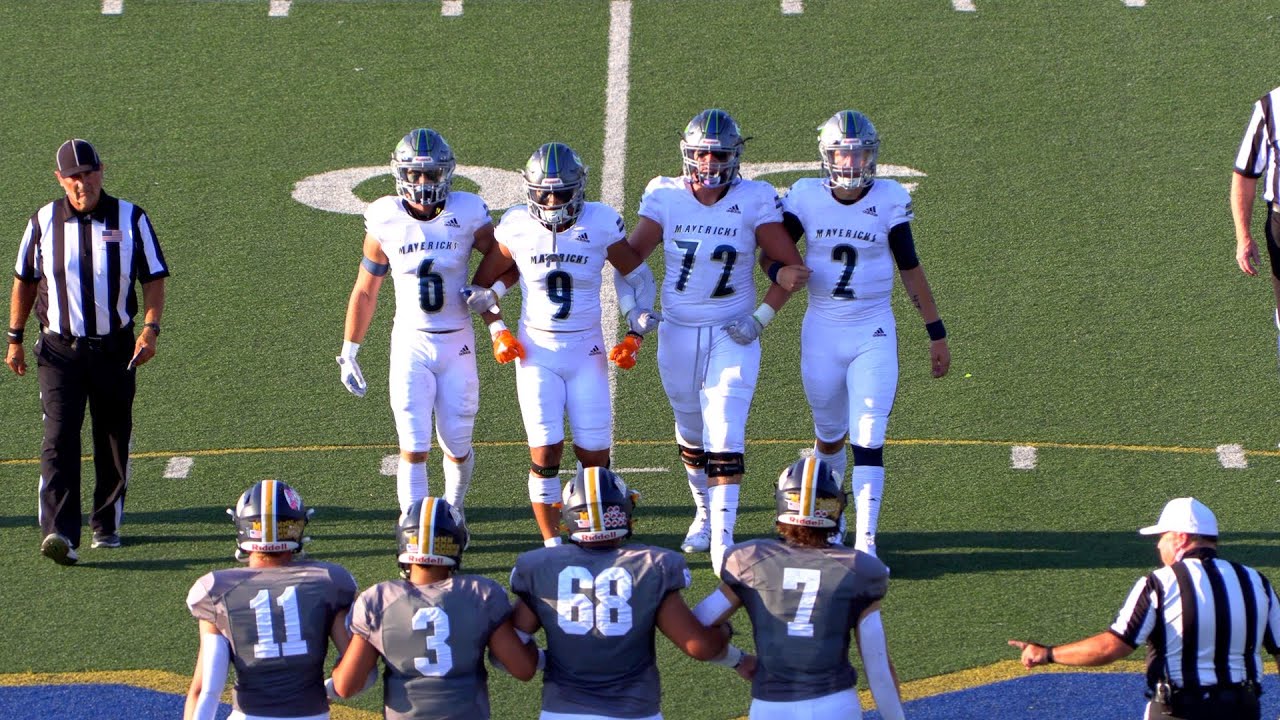 High School Football Highlights - Mavericks at Warriors 2022 - YouTube