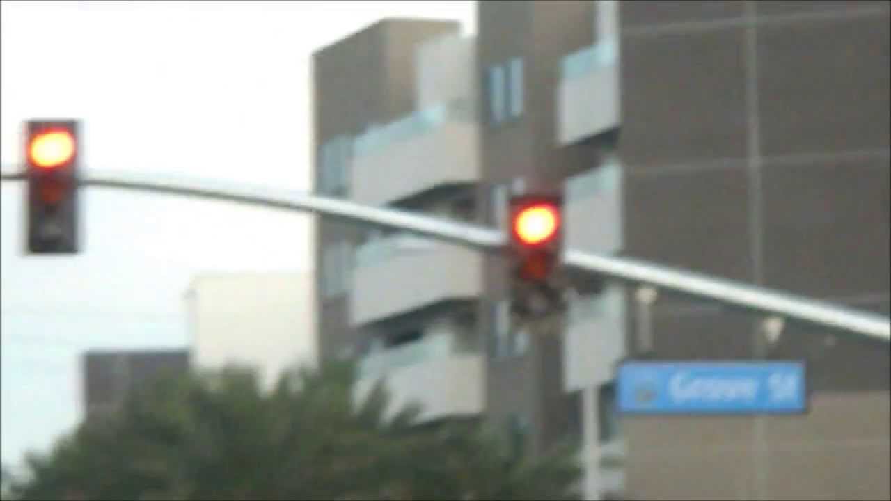 flashing traffic signals - YouTube