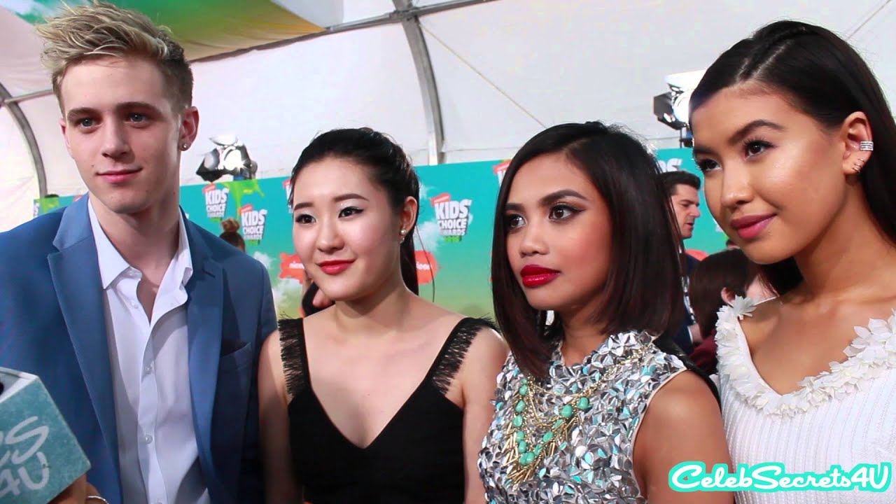 Make It Pop Cast Interview | 2016 Kids' Choice Awards - YouTube