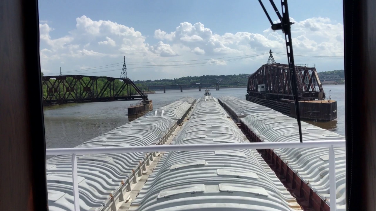 Dubuque RR bridge - YouTube