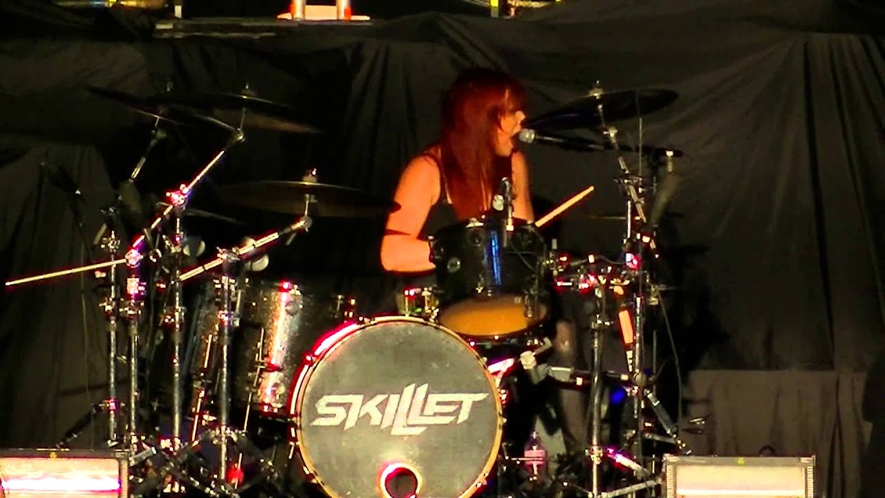 Skillet - Rise (Carnival Of Madness) Charlotte, NC 8/30/13 - YouTube