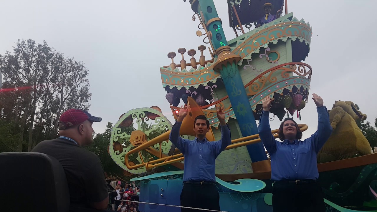 Mickey's Soundsational Parade ASL Interpretation - Part 4 of 5 - YouTube