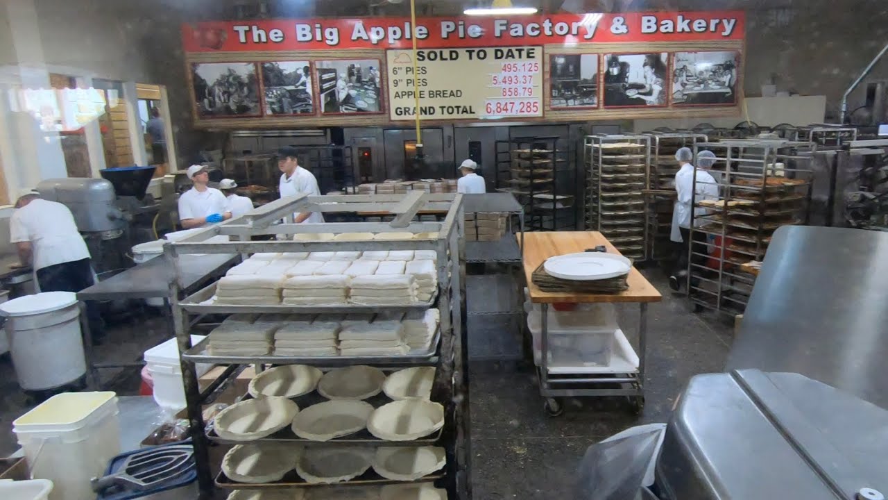 The Big Apple Store before COVID in Colborne, Ontario Canada - YouTube