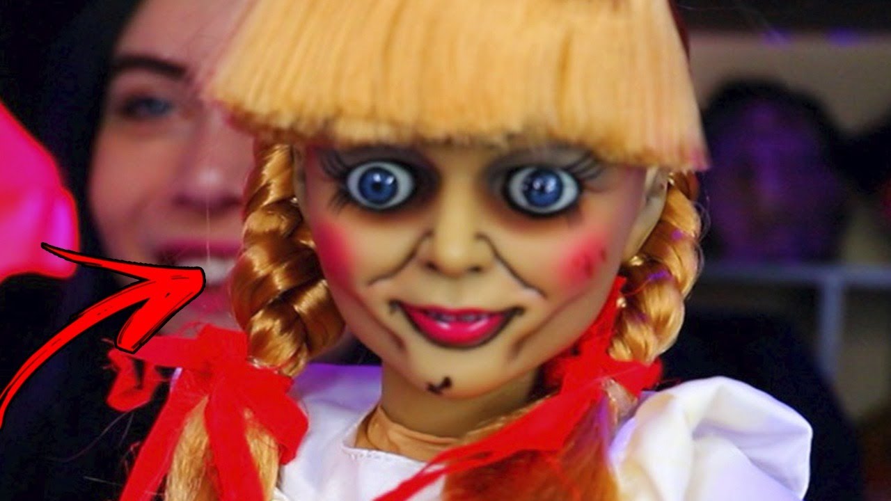 COMPREI UMA BONECA DA ANNABELLE - YouTube