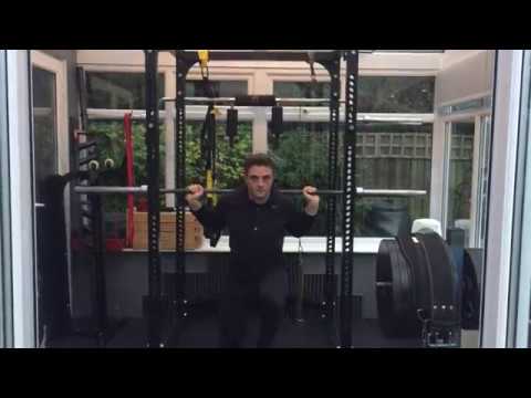 BB Eccentric (6s) Split Squats - YouTube