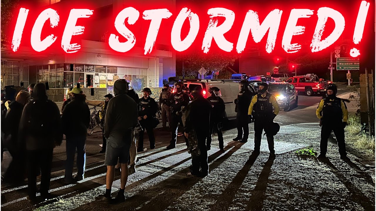 BREAKING: PORTLAND RIOTS NOW! ICE Facility STORMED – Tear Gas & Flash ...