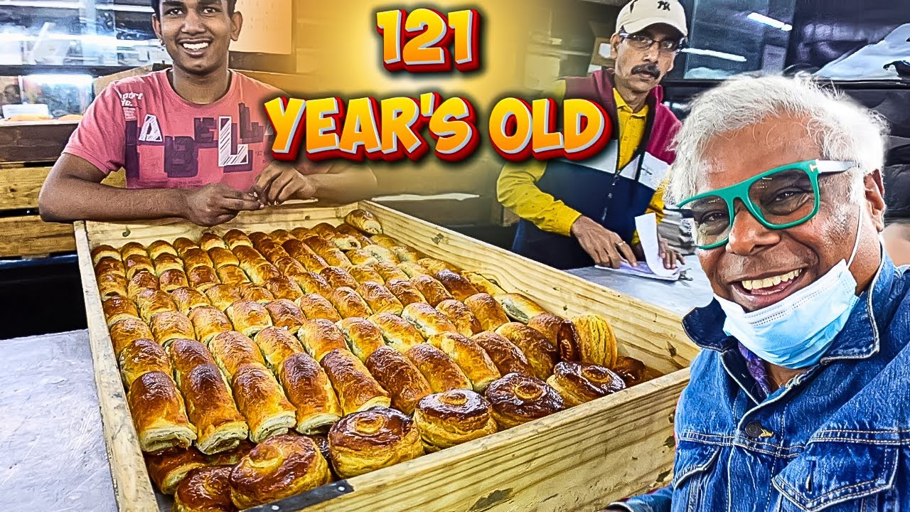 Famous 121 Years Old Nahoum's Bakery In Kolkata 🍞 ️ - YouTube