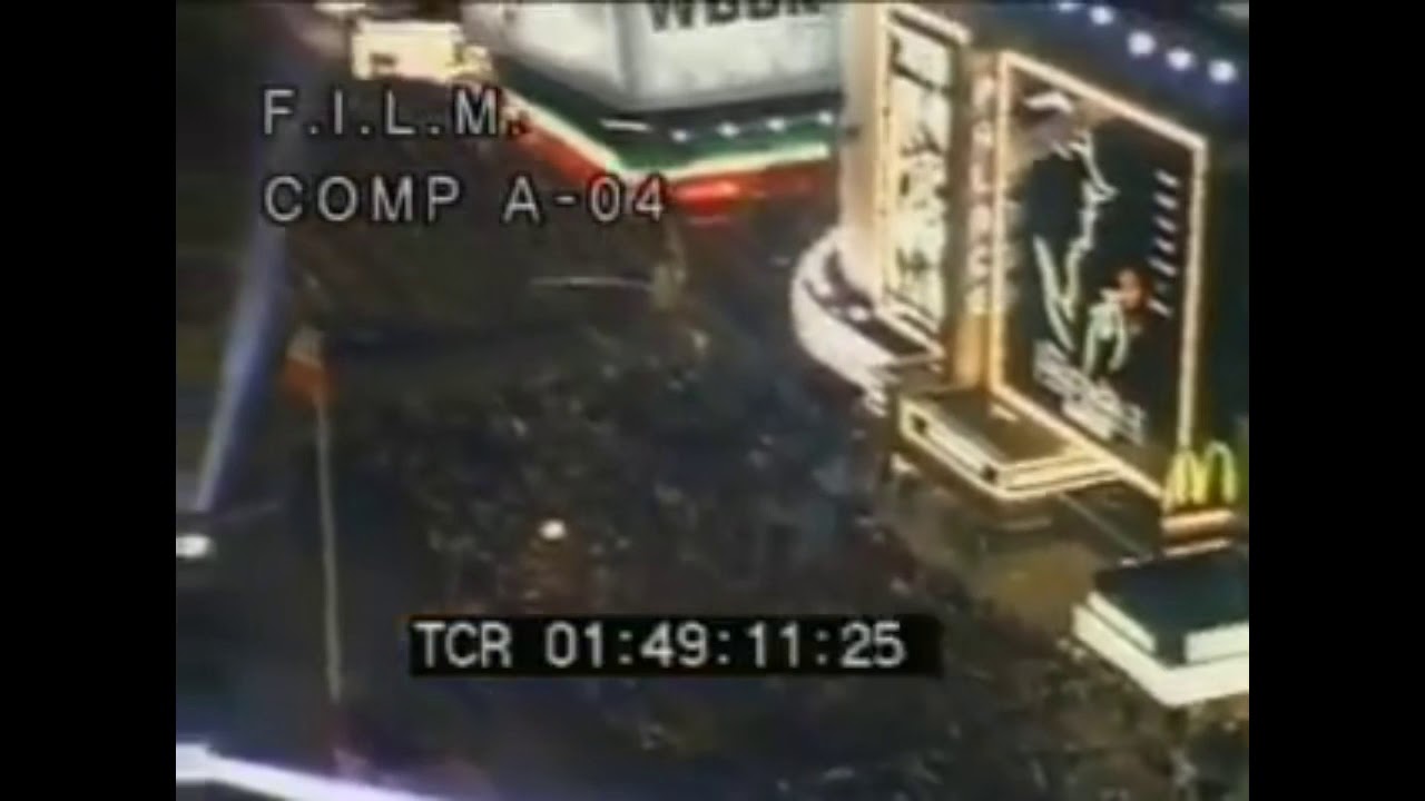 Times Square Ball Drop 1995-1996 (RARE Film Archives Version) - YouTube