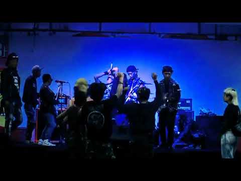 @Krabsparty00 LIVE PROSTITUSI#punk #punkrock #pemersatubangsa #fypシ #viralvideo