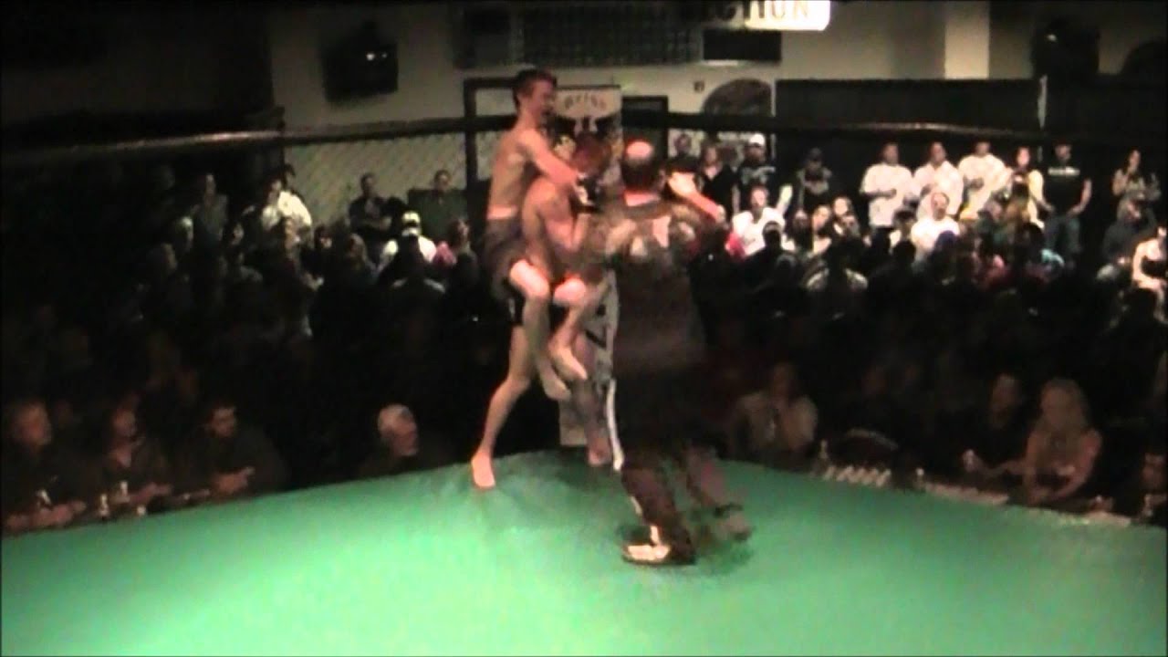 Patrick Benson vs Garrett Buerner MMA Fight - YouTube