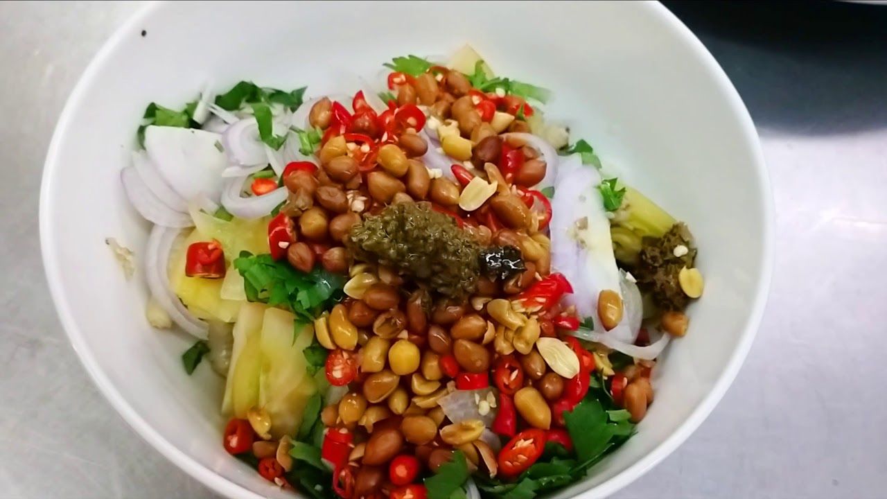Chicken feet salad - YouTube