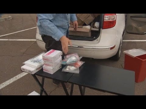 VIDEO: Volunteers give out clean supplies to drug addicts