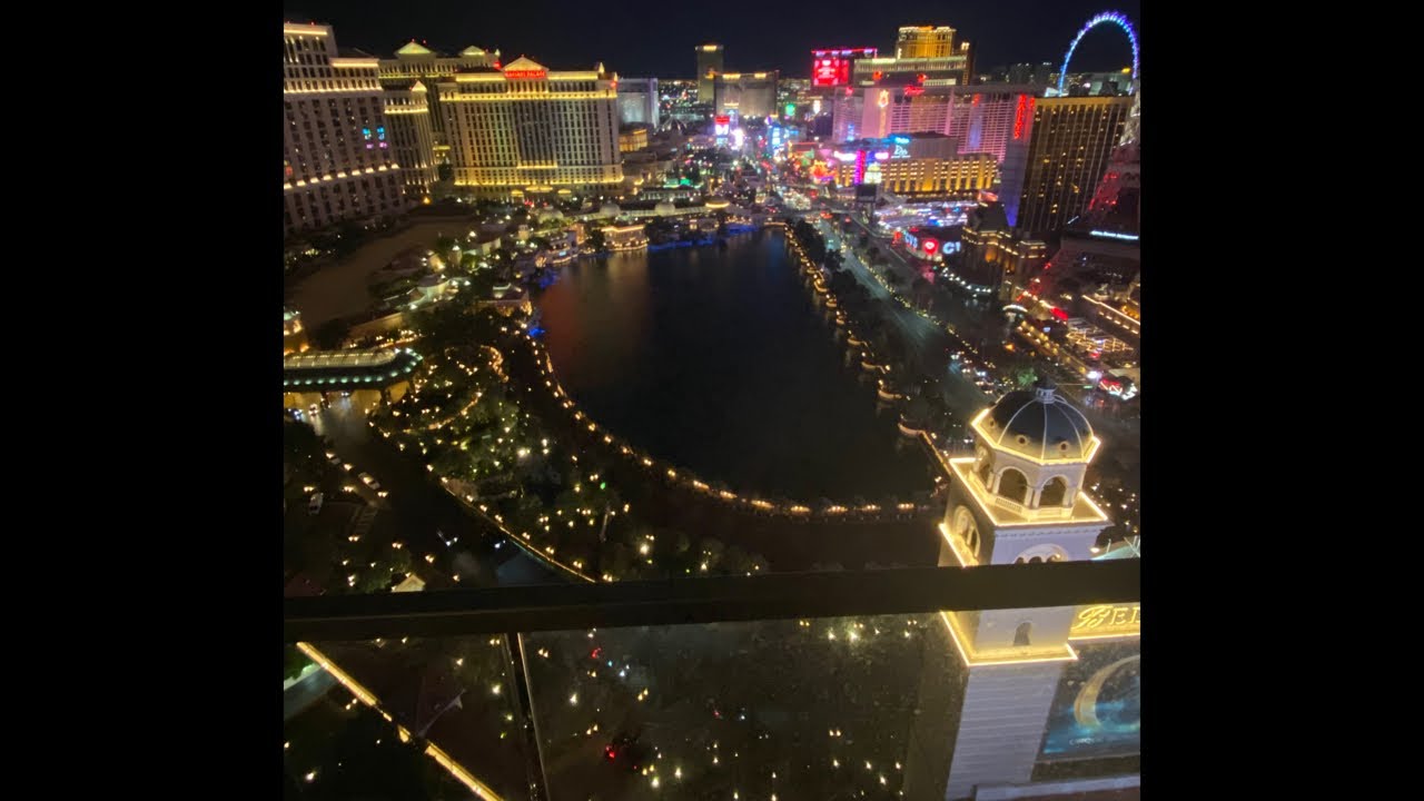 Late night Las Vegas walk down the strip - YouTube