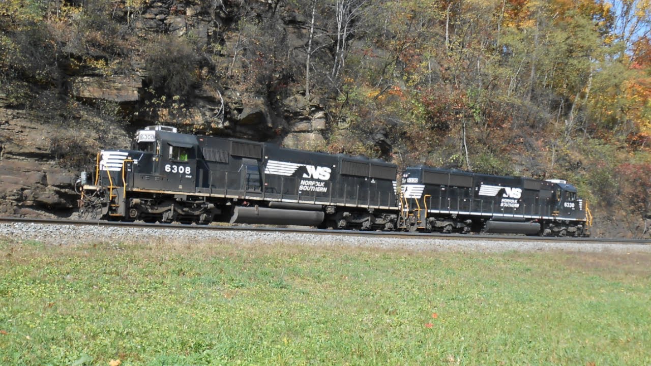 Norfolk Southern freight train at Horseshoe Curve - Autumn 2014 - YouTube