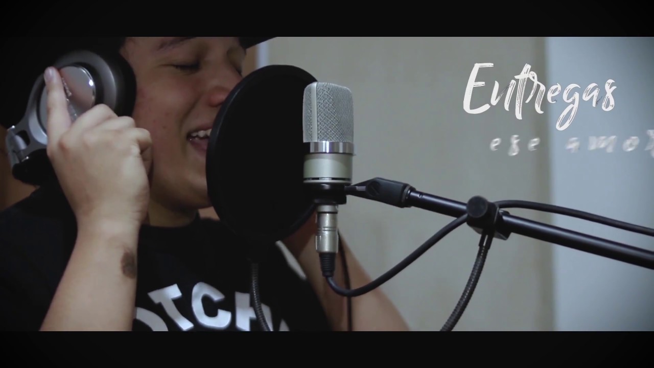 Camilo Mayorga - Vivo ( Lyric Video) - YouTube