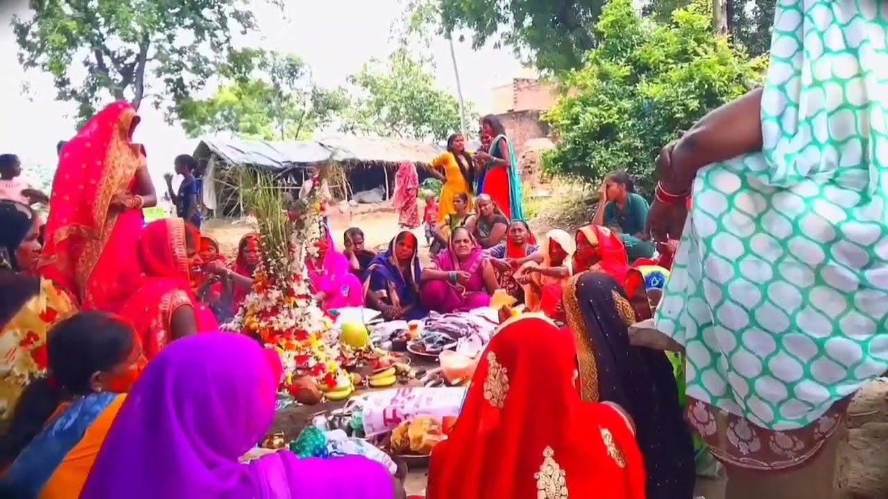 ललही माता कि पूजा गांव में 🔔//worship of Lalhi chhati mata ki puja ...