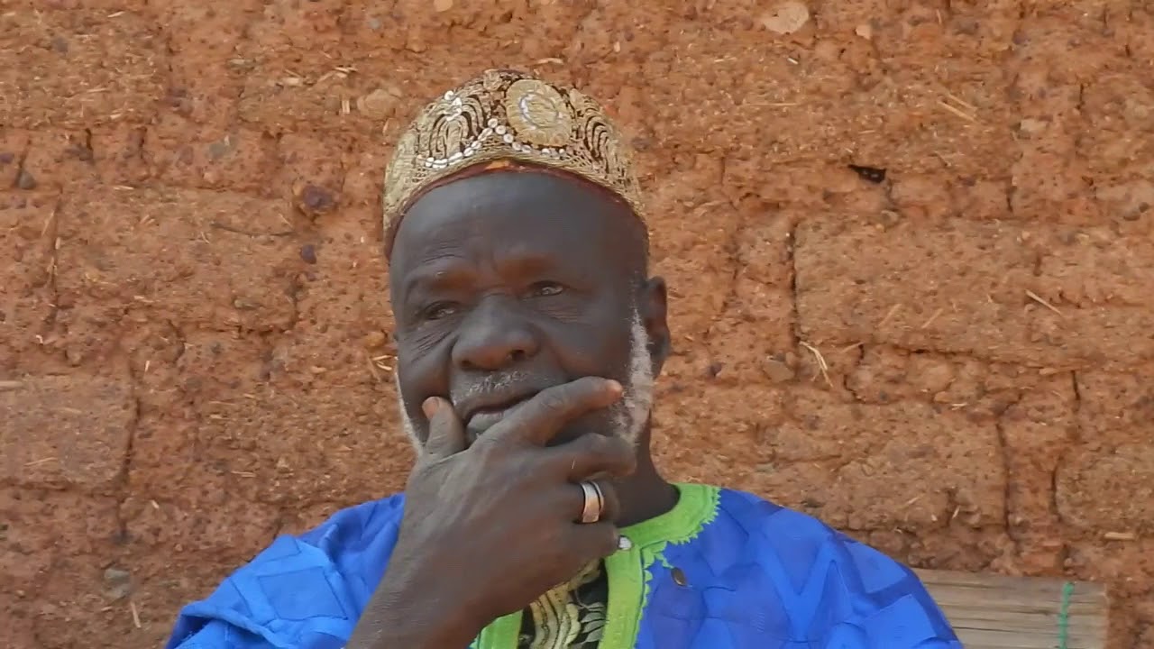 Les Interdits du village de Bango - YouTube