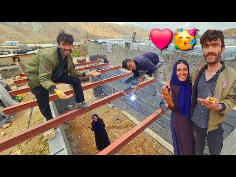 Two true lovers have no choice but to complete their dream home.